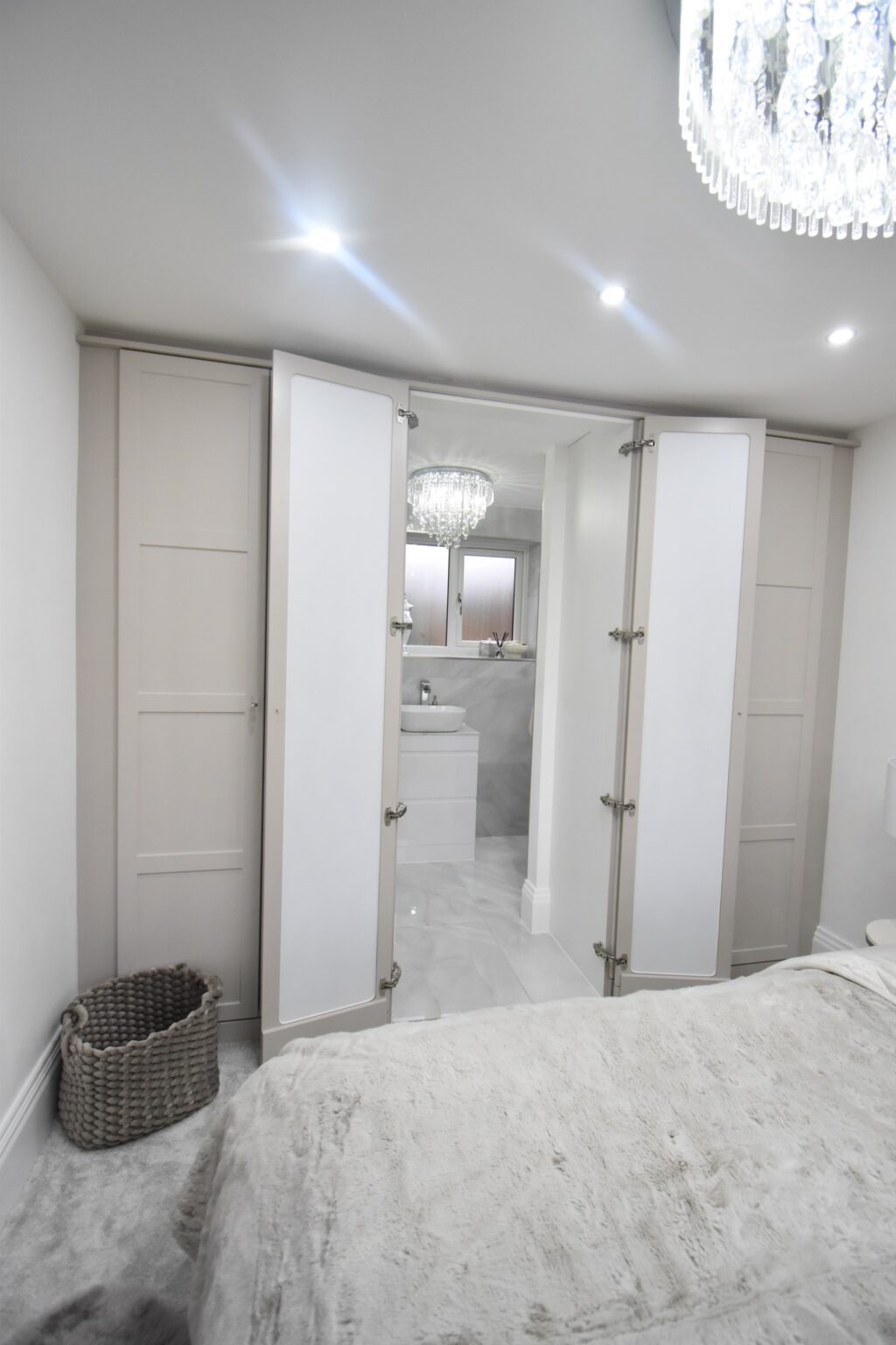 Kayleigh Hilbert’s Fitted Wardrobe | Secret Wardrobes